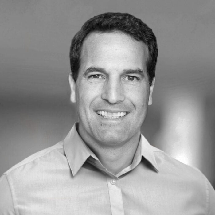 Let go of geographic fencing and find the best team - Masters of Scale